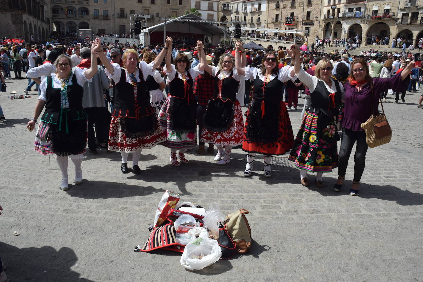 Un multitudinario y caluroso Chíviri | Hoy
